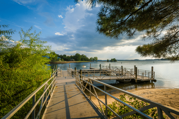 Things to Do at Lake Norman: Fishing, Water Sports, Restaurants, & More
