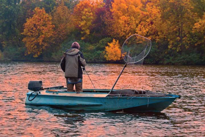 10 Fall Fishing Tips | Boatsetter